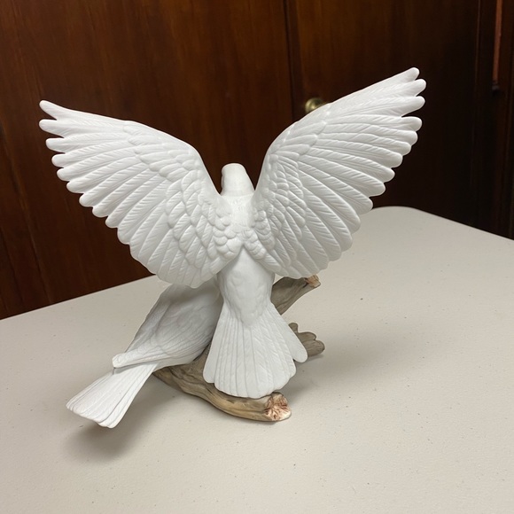 Homco | Accents | Homco Masterpiece Vintage Porcelain Doves Figurine ...